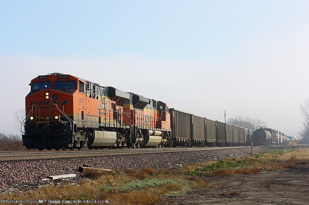 BNSF 5915 West